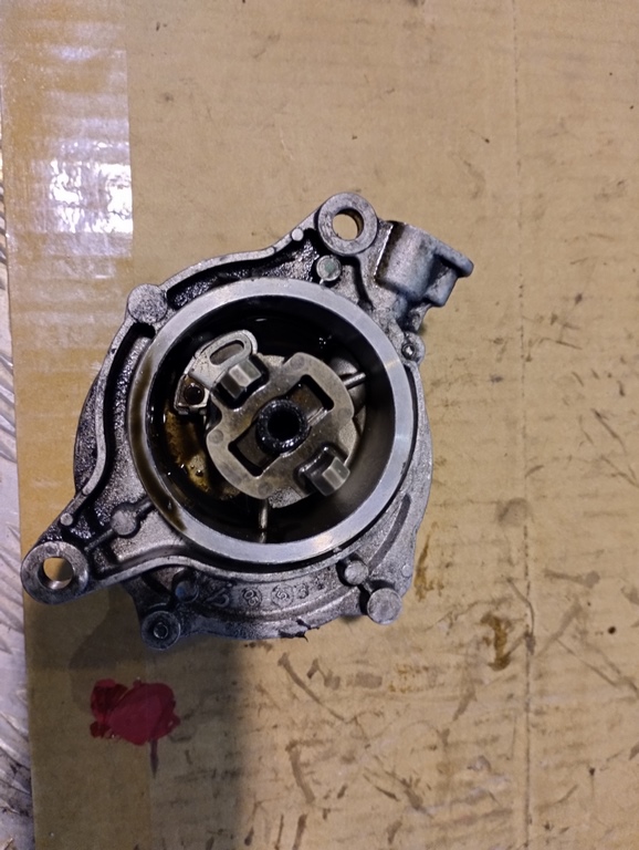 DEPRESSORE POMPA VUOTO BMW 3 Series E46 2003   101122B